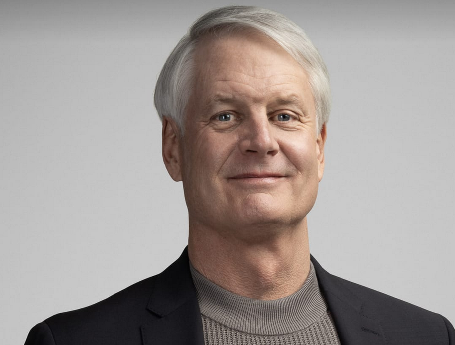 Did a digital obsession ‘Just Do It’ for John Donahoe?