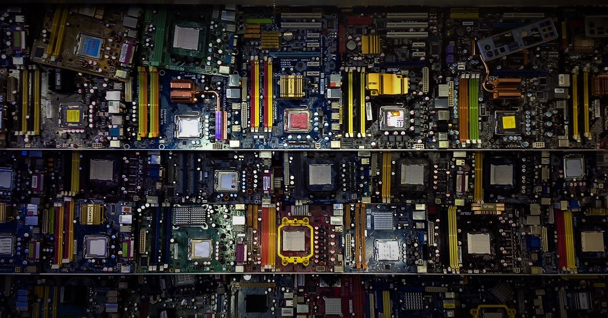 Unique UEFI rootkit MoonBounce modifies existing firmware